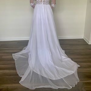 June Bridals | Dresses | June Bridals Gown 8 Bohemian Lace Long Sleeve ...